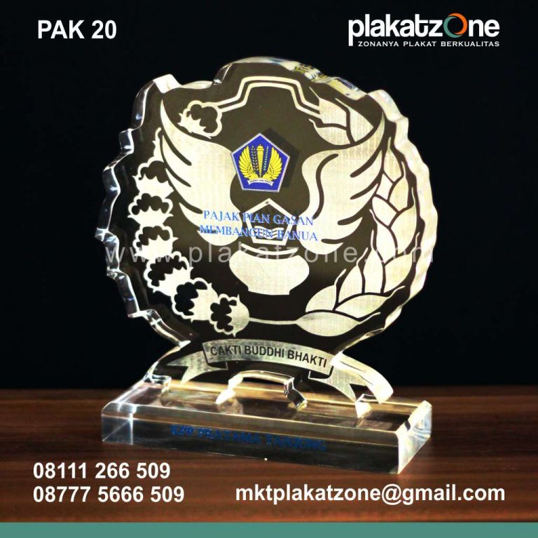 Plakat Akrilik Honda Trio Motor Eksklusif - Plakatzone
