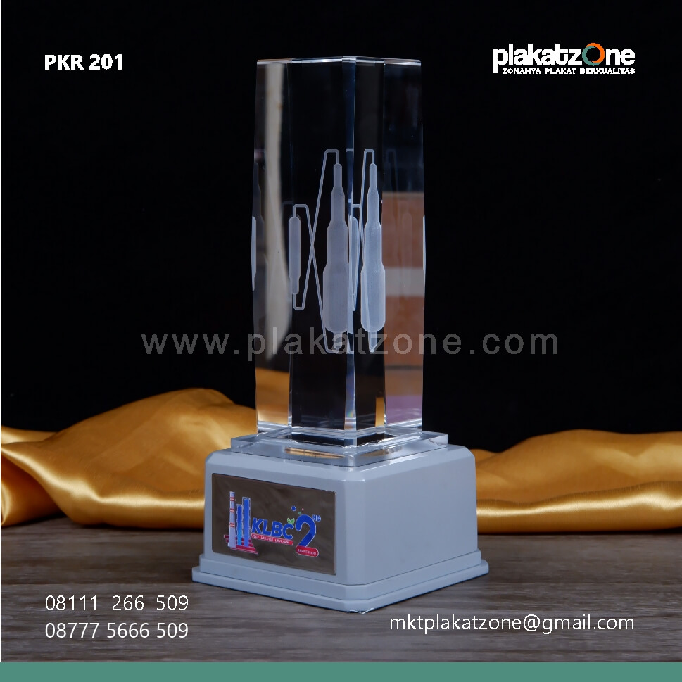 Plakat Kristal 3D Eksklusif | Buat Custom Sekarang!